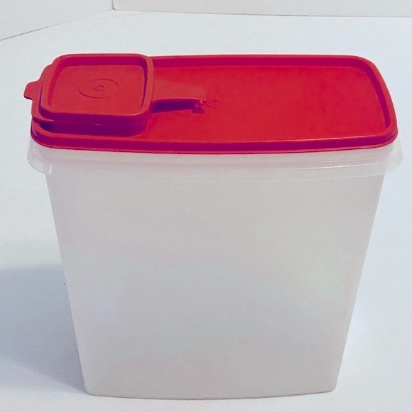 Tupperware | Kitchen | Set Of 2 Vintage Tupperware Store N Pour Food ...